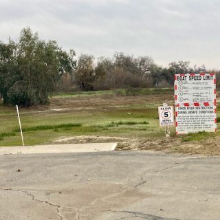 Kings River RV Resort - Kingsburg, California - RV LIFE Campground Reviews